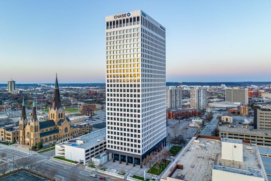 1201 Walnut St, Kansas City, MO 64106 - Skyline Collection | LoopNet