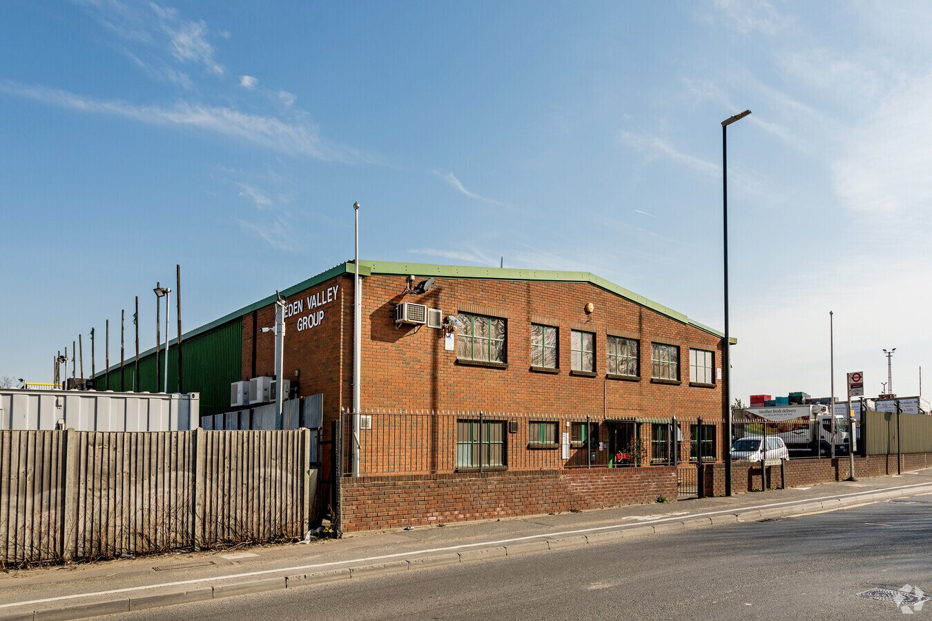 185 Manor Rd, Erith, DA8 2AD | LoopNet