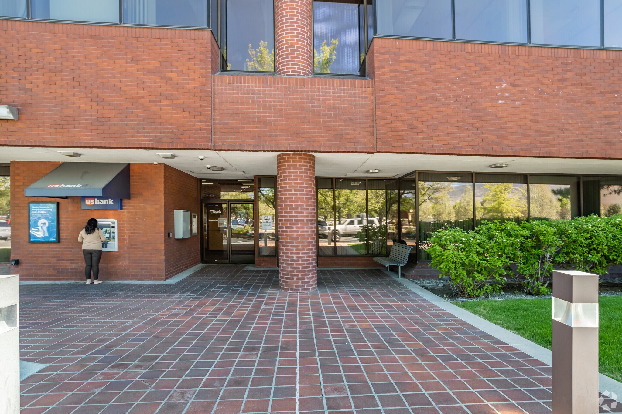 5190 Neil Rd, Reno, NV 89502 - US Bank Centre | LoopNet