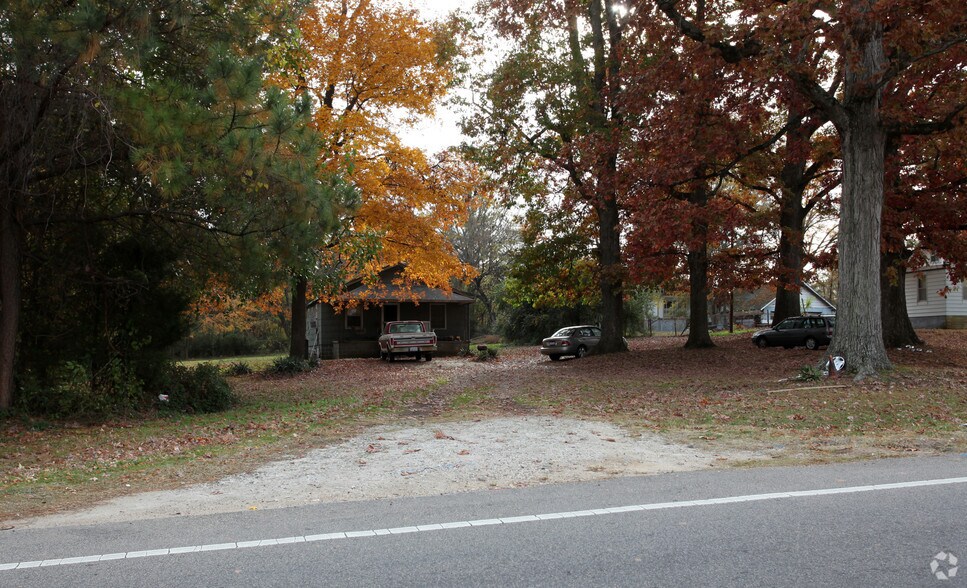 2023-2027 Lake Wheeler Rd, Raleigh, NC 27603 | LoopNet