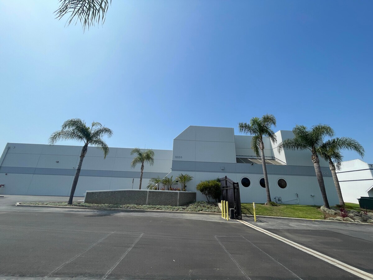 1220 Kona Dr, Compton, CA 90220 | LoopNet