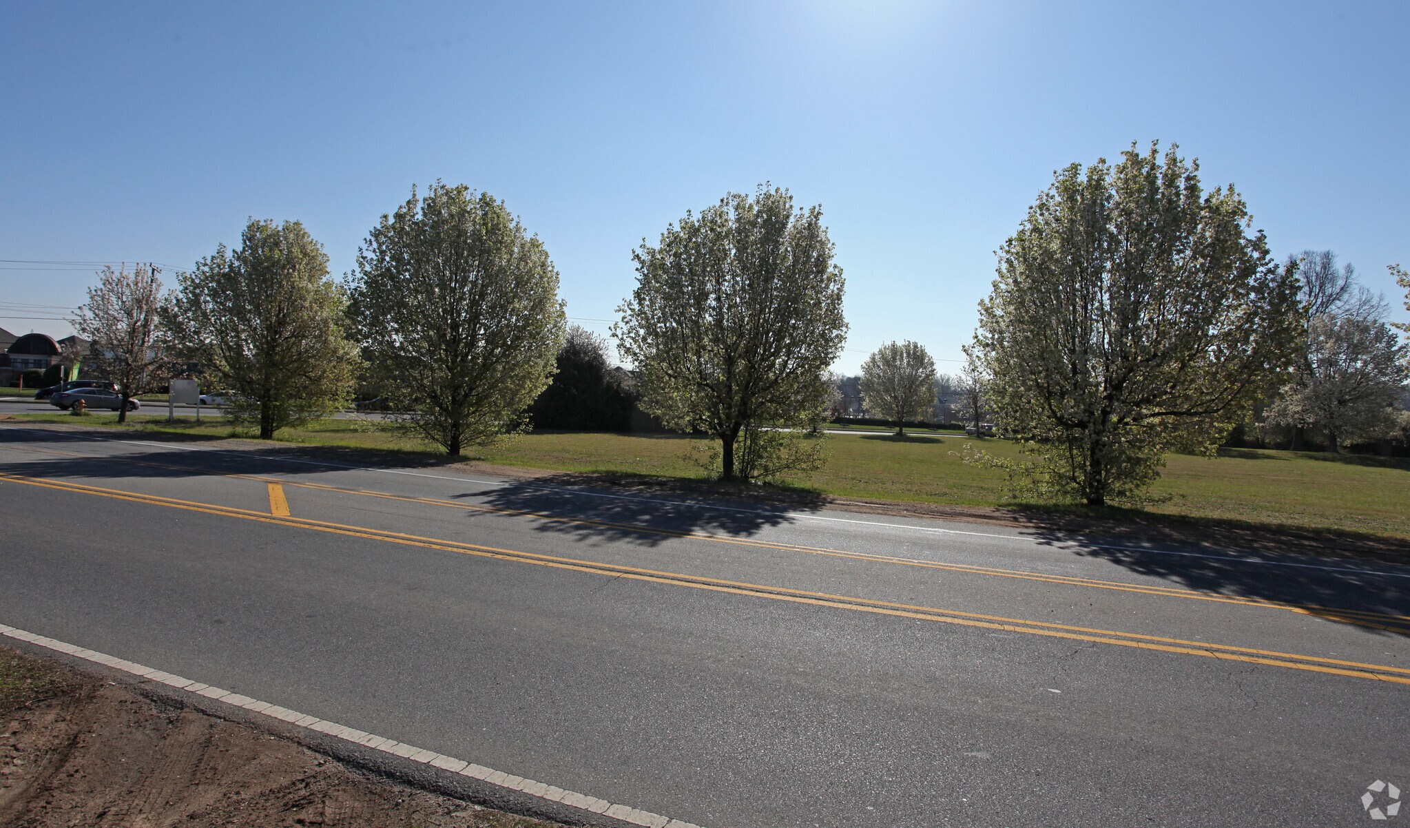 6621 Prosperity Church Rd, Charlotte, NC 28269 - Prosperity Point | LoopNet