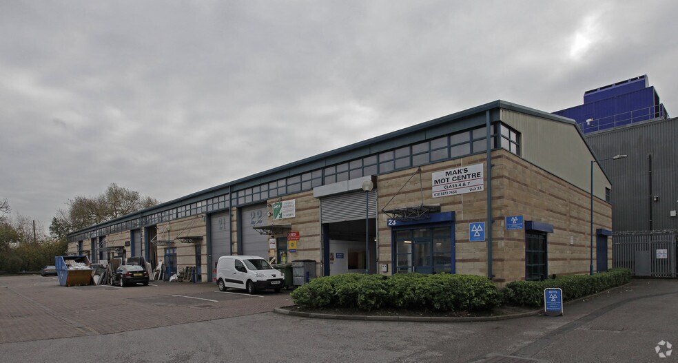 Bullsbrook Rd, Hayes, UB4 0JZ - Industrial for Lease | LoopNet