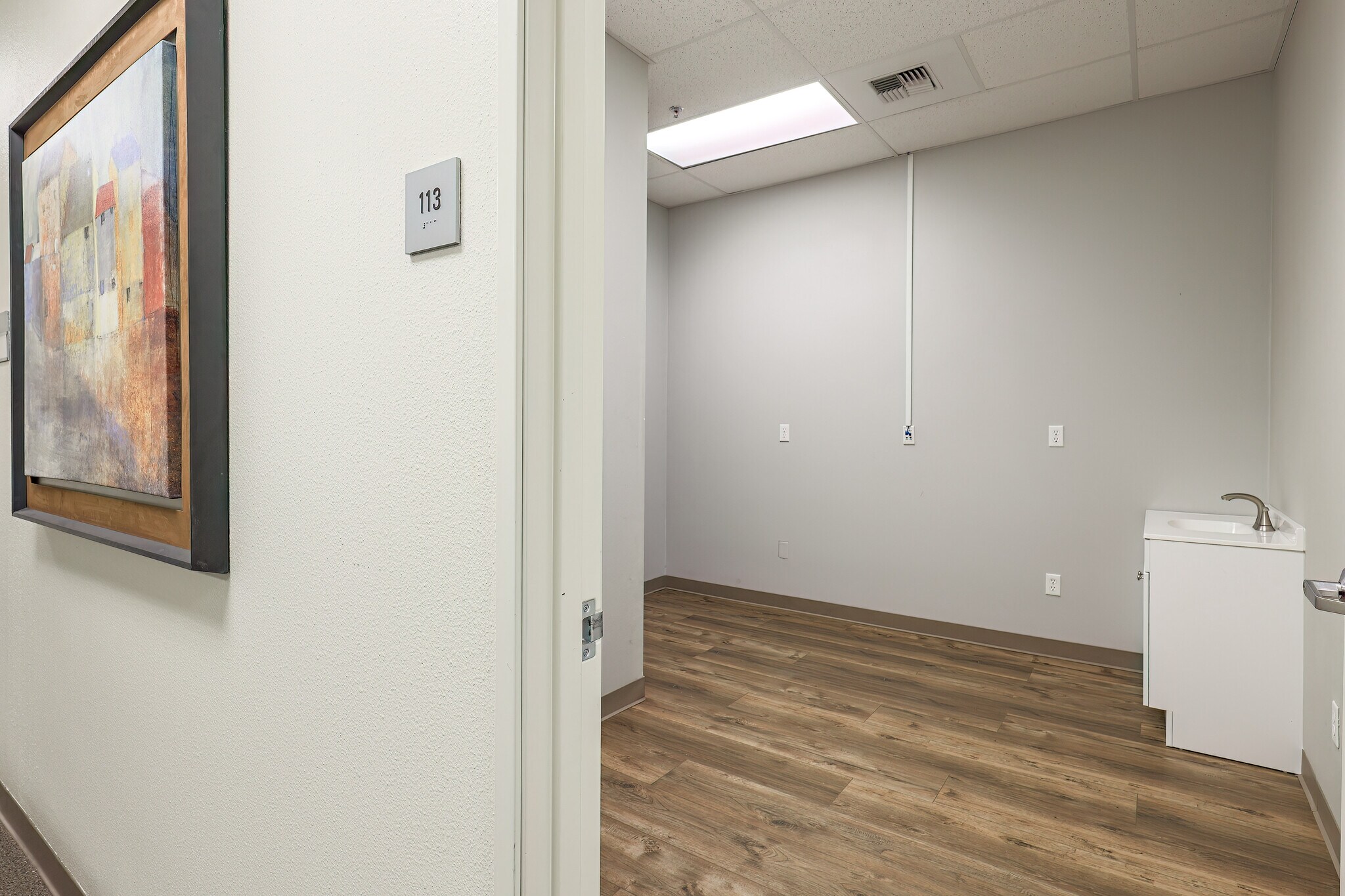 731-779 E Yosemite Ave, Merced, CA 95340 - Promenade Center | LoopNet