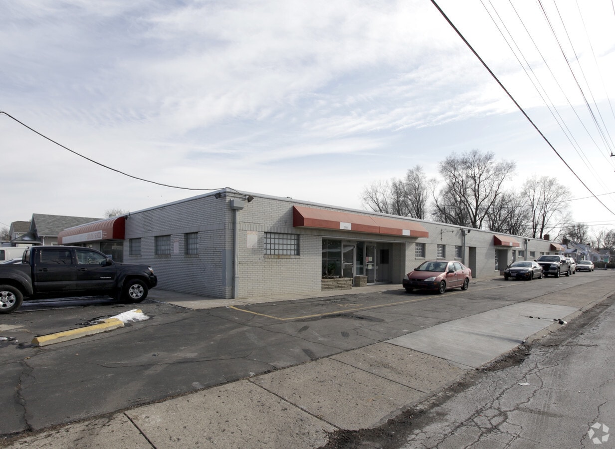3274-3292 Maize Rd, Columbus, OH 43224 | LoopNet