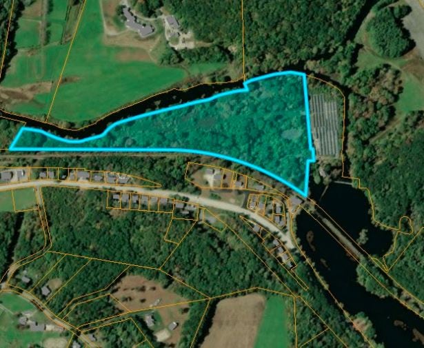 W Thompson Rd & Riverside Dr, Thompson, CT 06277 - 22.8± Acres – BDD ...