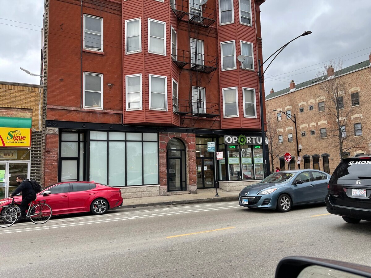 2100 W Cermak Rd, Chicago, IL 60608 | LoopNet