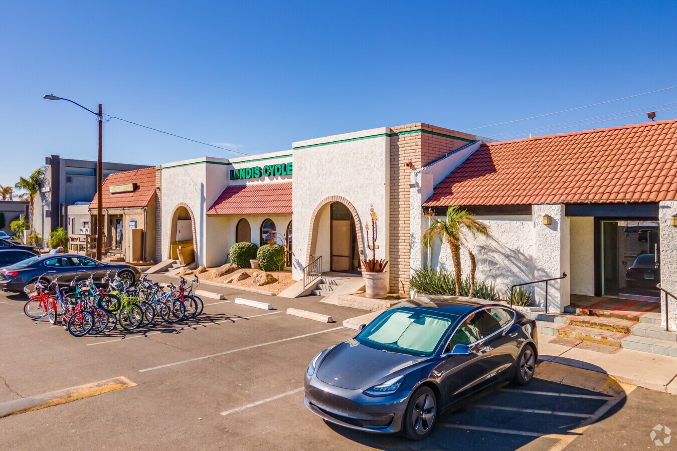 10425 N Scottsdale Rd, Scottsdale, AZ 85253 | LoopNet