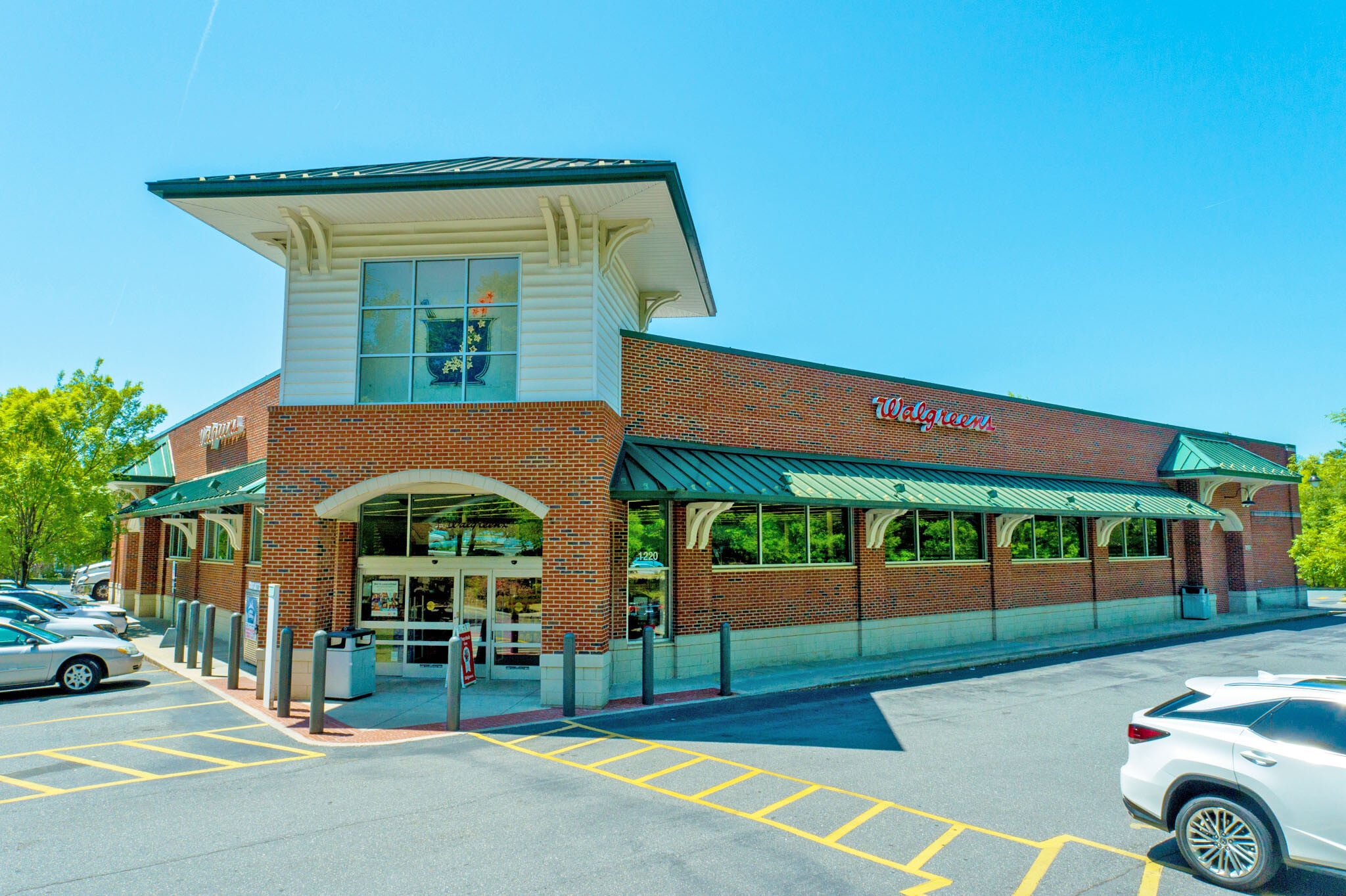 1220-matthews-township-pky-matthews-nc-28105-walgreens-long-term