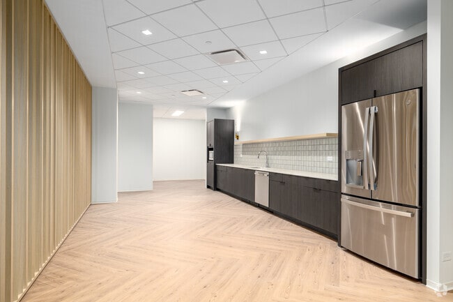 JLL - Chicago Commercial Listings & Brokers | LoopNet