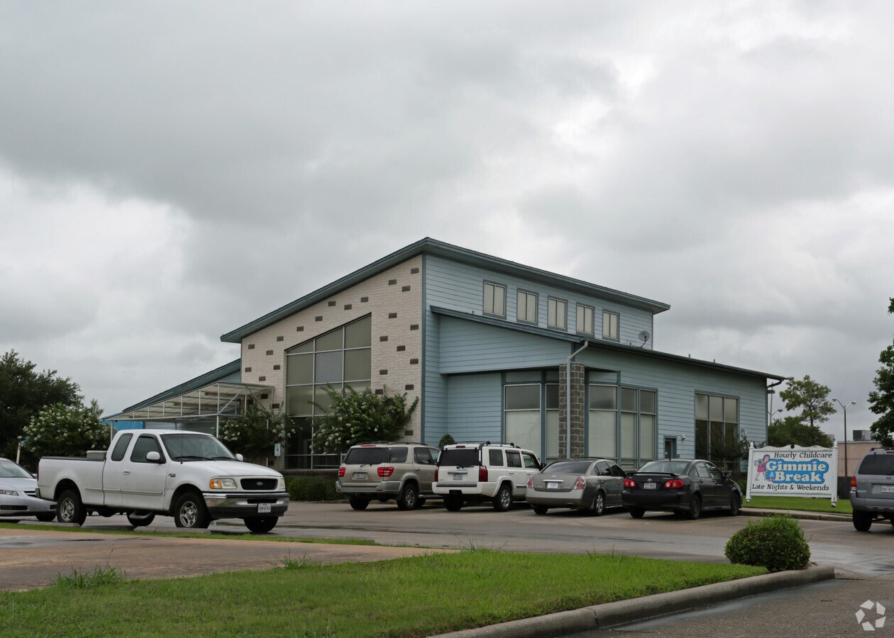 1563 Live Oak St, Webster, TX 77598 | LoopNet