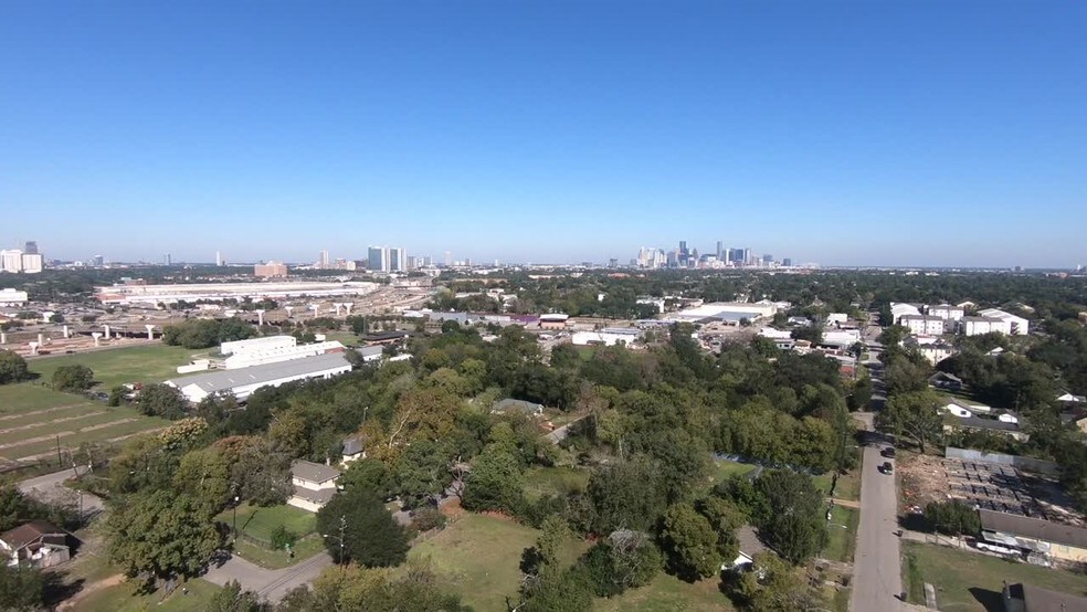 6811 Del Rio St, Houston, TX 77021 | LoopNet