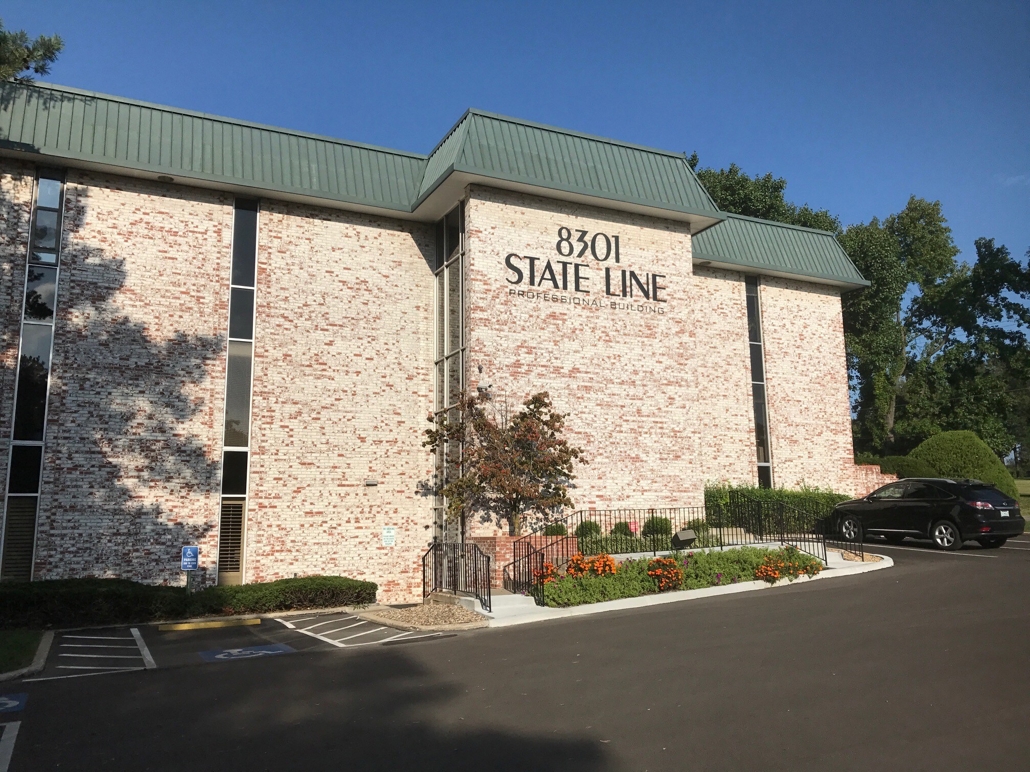 8301 State Line Rd, Kansas City, MO, 64114 - Office Space For Lease ...