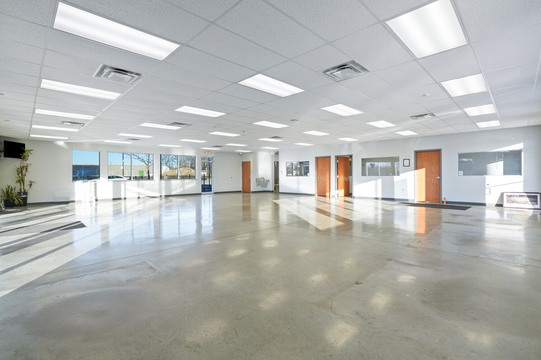 2380 Morse Rd, Columbus, OH 43229 - 3,884 SF Retail / Office/ Flex / Auto / Dev. | LoopNet