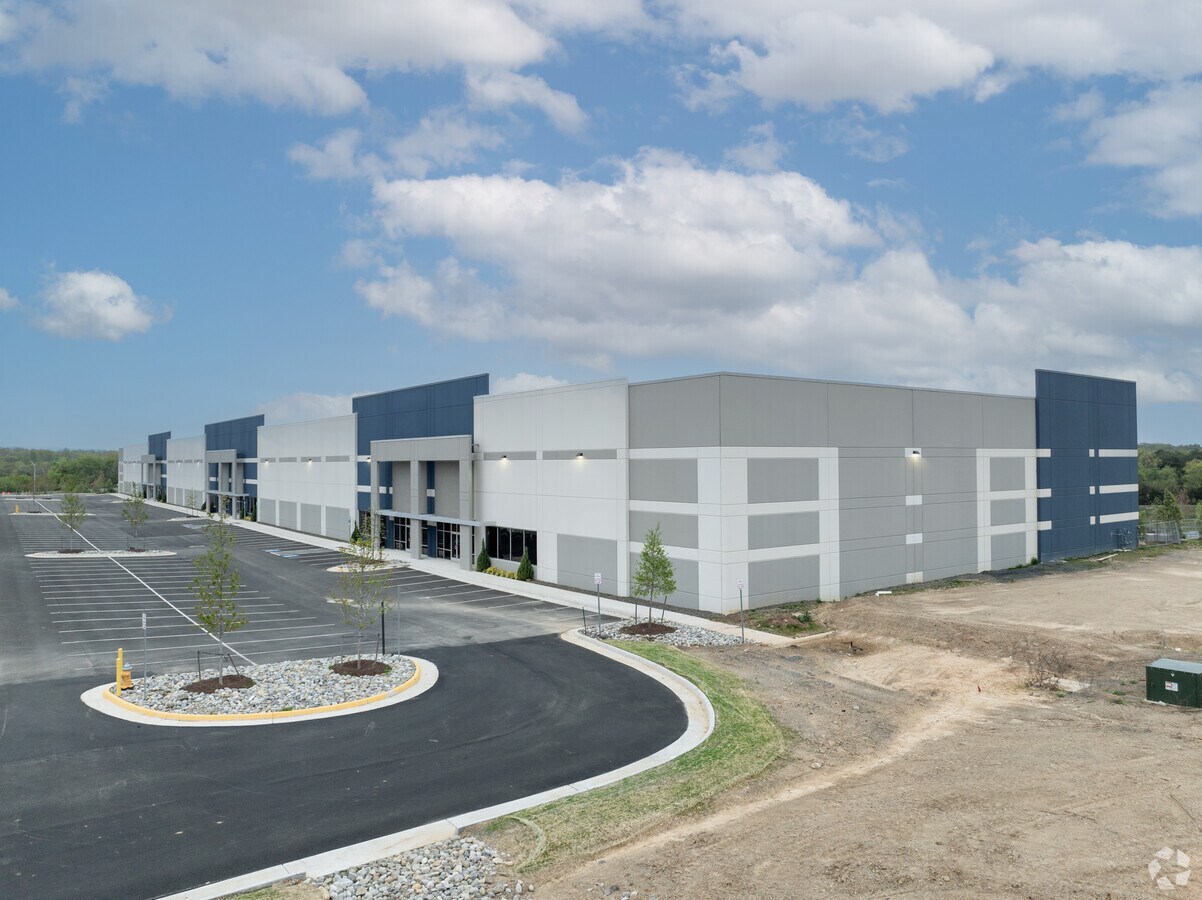 7305 Groveton Road, Manassas, VA 20109 | LoopNet