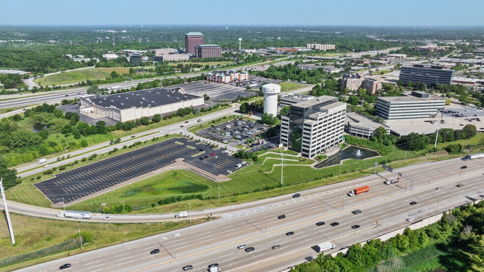 3333 Finley Rd, Downers Grove, IL 60515 - Finley Point | LoopNet