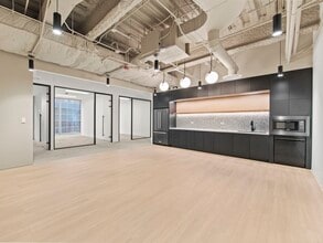 1 N Wacker, Chicago, IL 60606 - One North Wacker | LoopNet