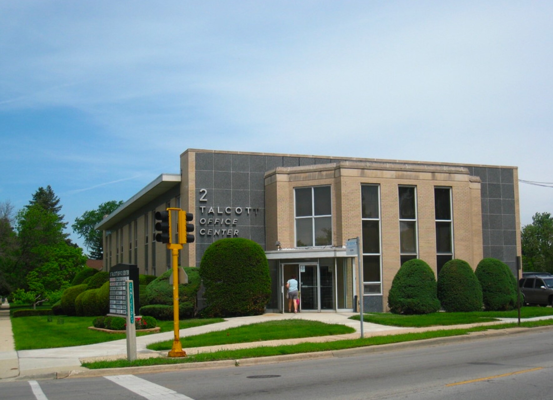 2 W Talcott Rd, Park Ridge, IL 60068 - 2 Talcott Center | LoopNet