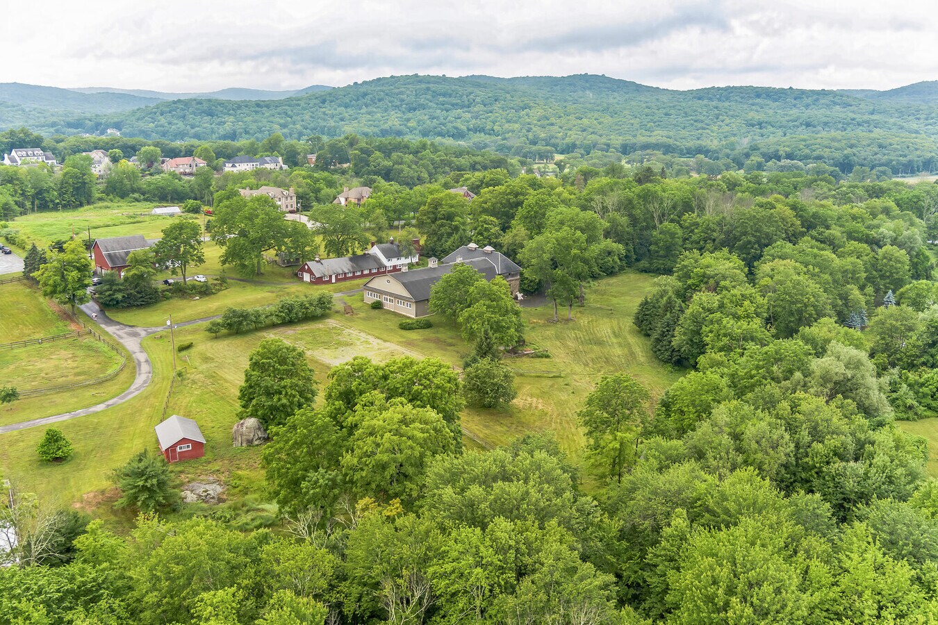 568 Eagle Valley Rd, Tuxedo Park, NY 10987 | LoopNet