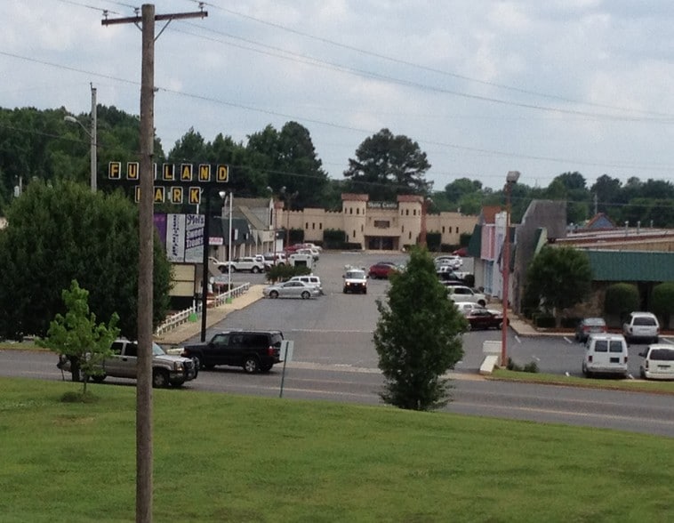 401 14th St SE, Decatur, AL 35601 | LoopNet