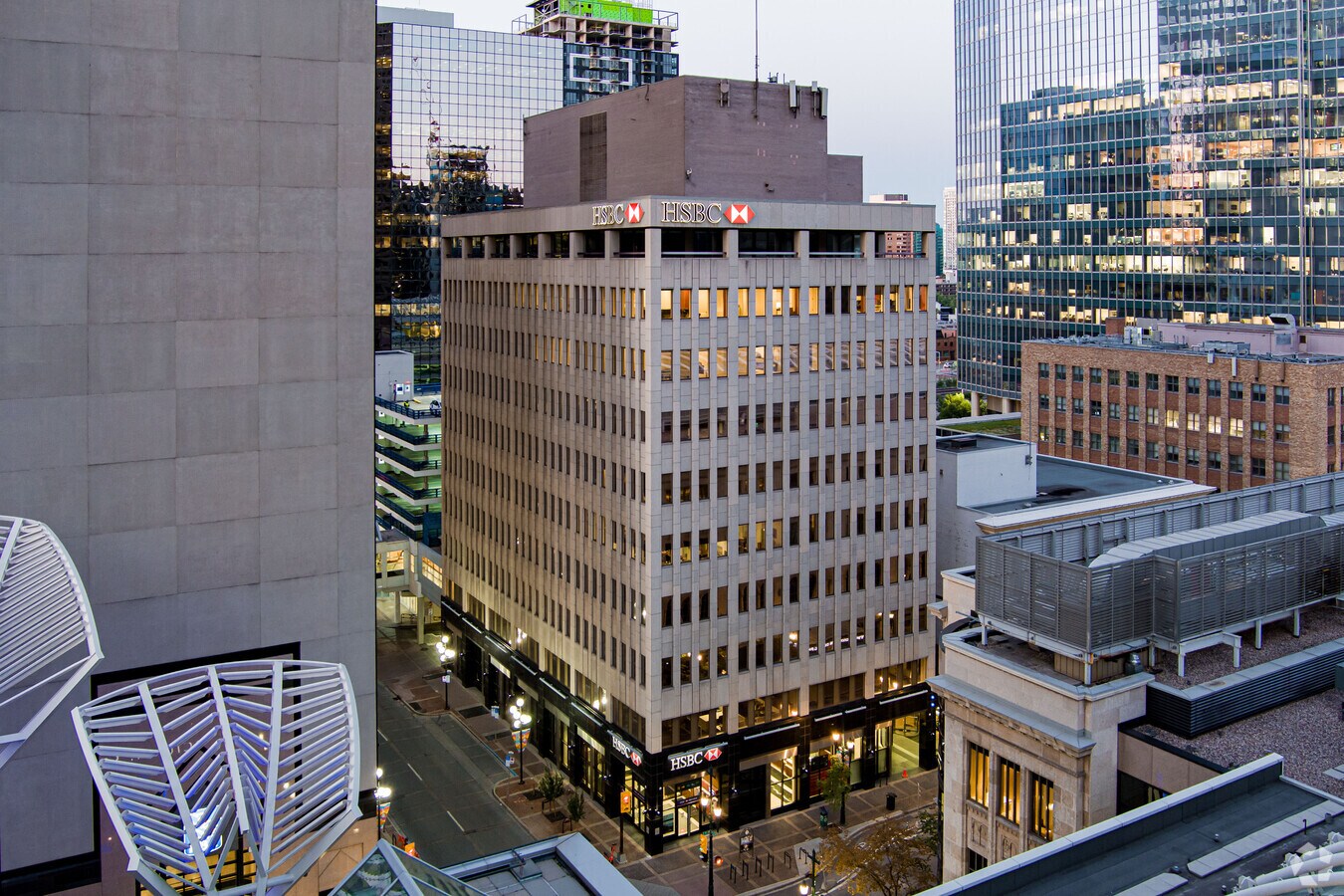 407 8th Ave SW, Calgary, AB T2P 4Z2 - HSBC Bank Building | LoopNet