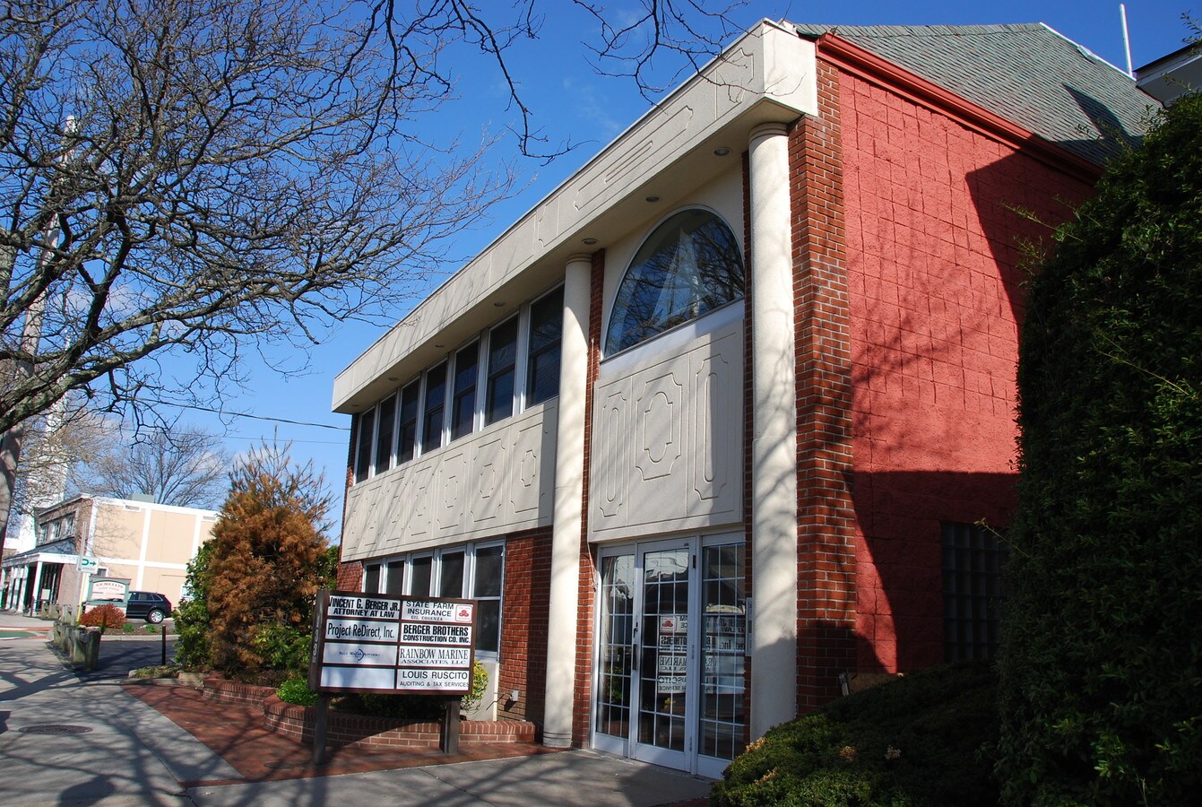 133 E Main St, Babylon, NY 11702 | LoopNet