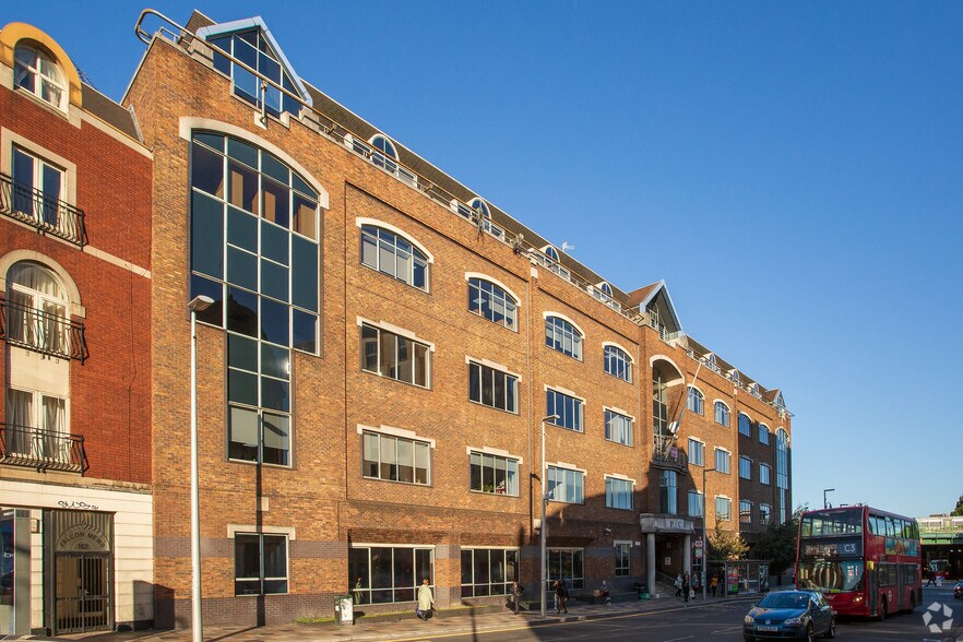 160 Falcon Rd, London, LND SW11 2LS | LoopNet