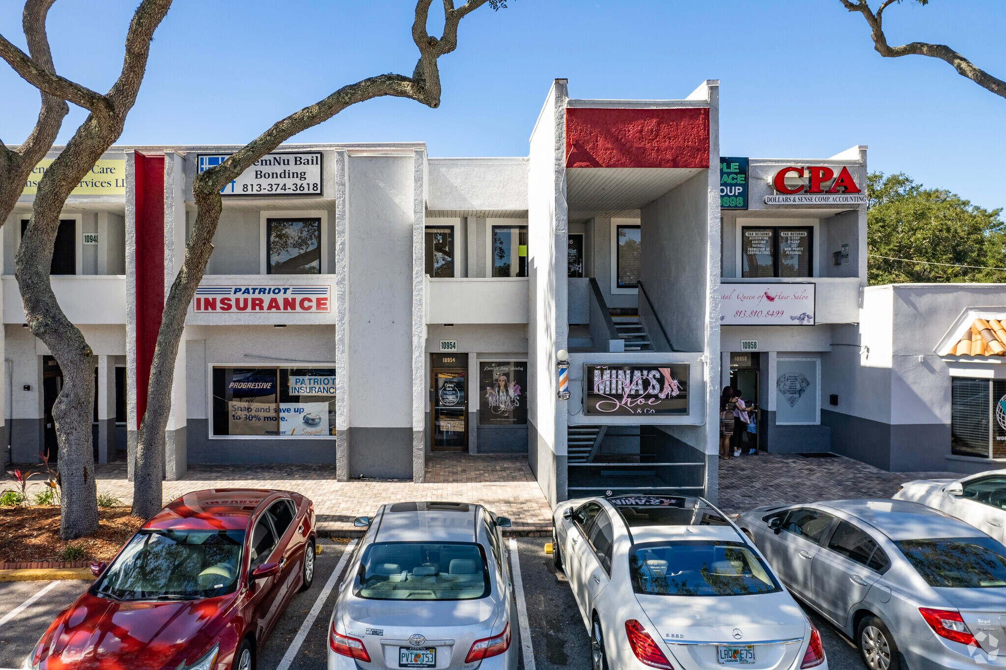 10906 N 56th St, Tampa, FL 33617 - Temple Terrace Village | LoopNet