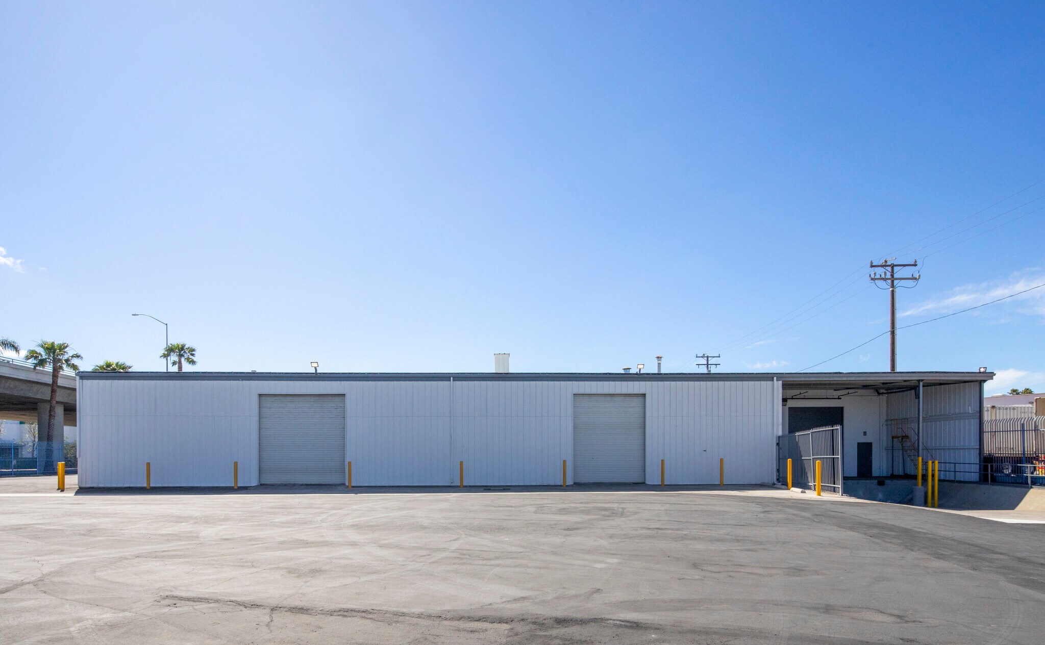 2473 E Rancho Del Amo Pl, Compton, CA 90220 - Industrial for Lease | LoopNet