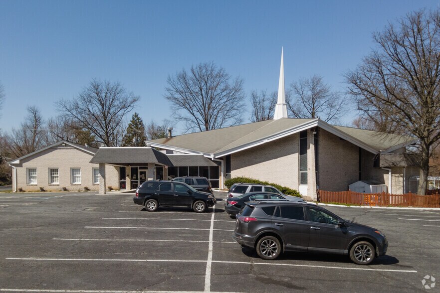 5906 Halpine Rd, Rockville, MD 20851 - Flex for Sale | LoopNet