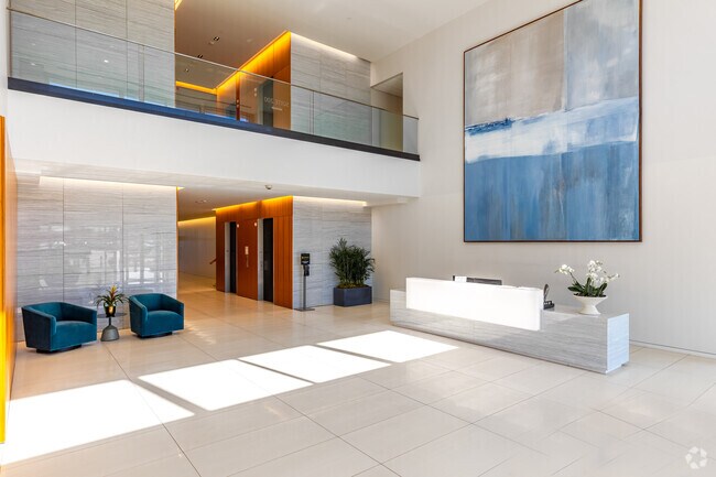 JLL - Dallas Commercial Listings & Brokers | LoopNet