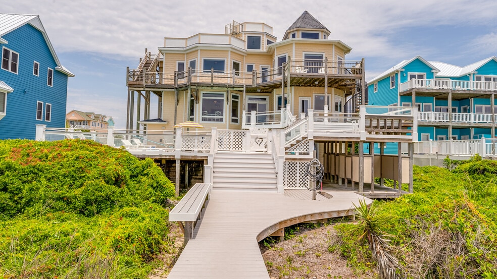 8529 Ocean View Dr, Emerald Isle, NC 28594 - Sea Forever | LoopNet