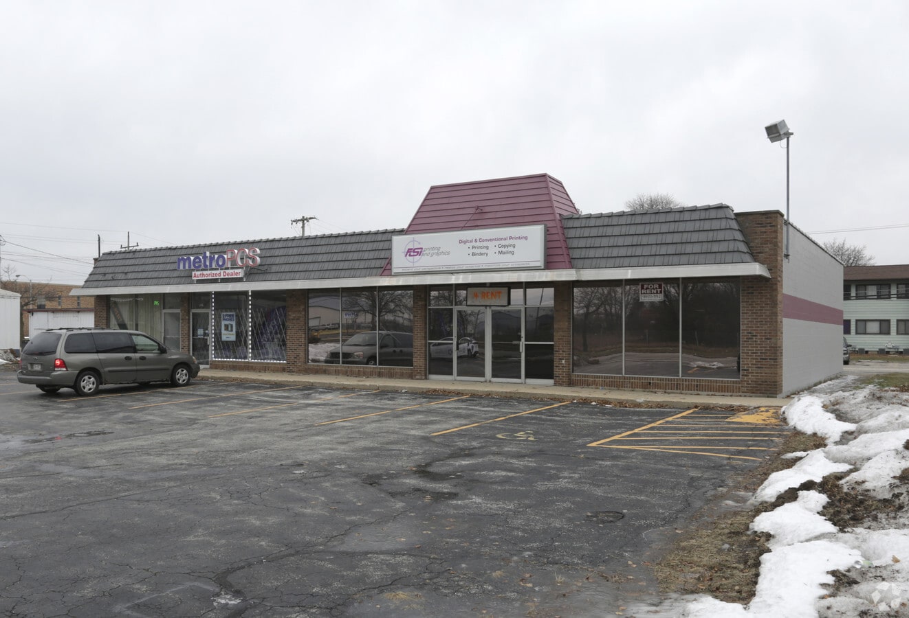 6825-6829 N Teutonia Ave, Milwaukee, WI 53209 | LoopNet