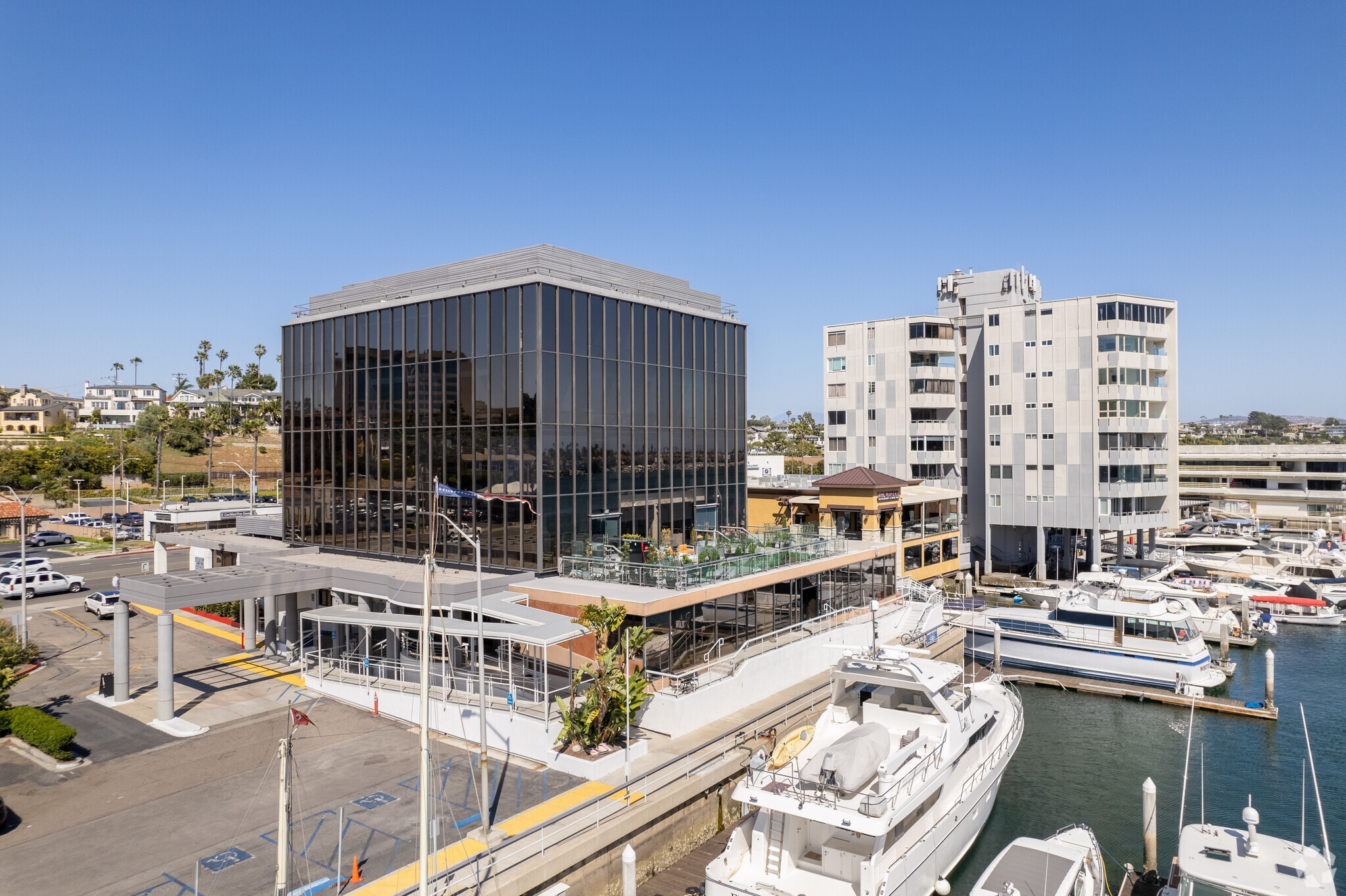3333 W Coast Hwy, Newport Beach, CA 92663 - Harbor Tower and Marina ...