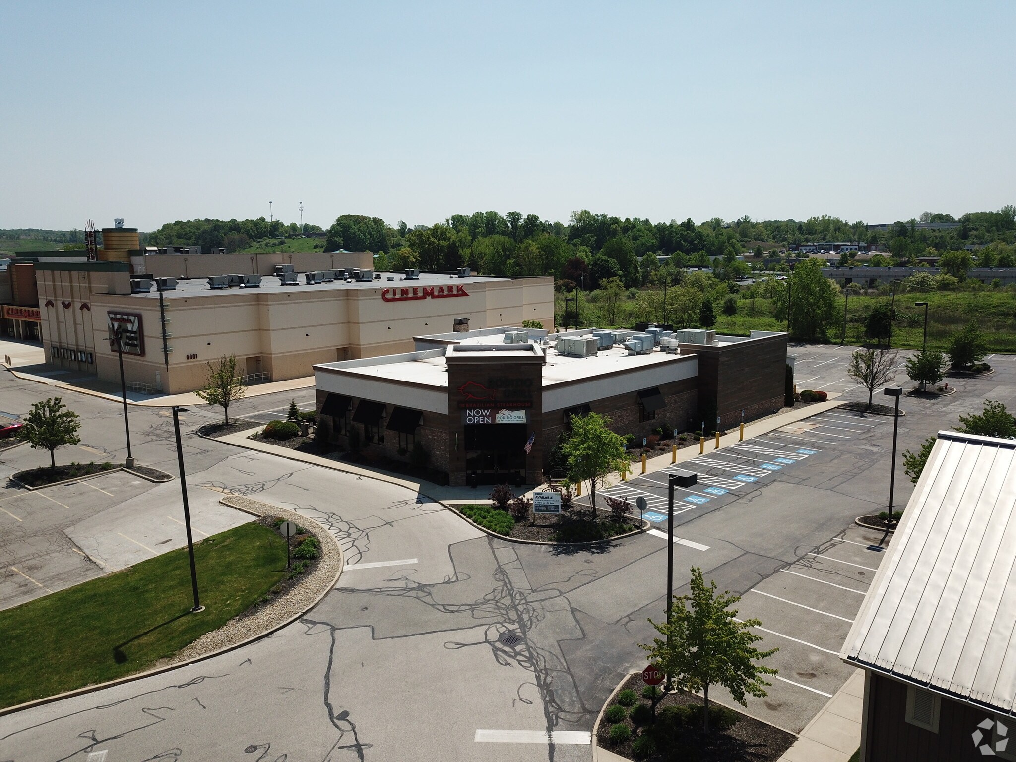 5989 Canal Rd, Valley View, OH 44125 - Retail for Sale | LoopNet