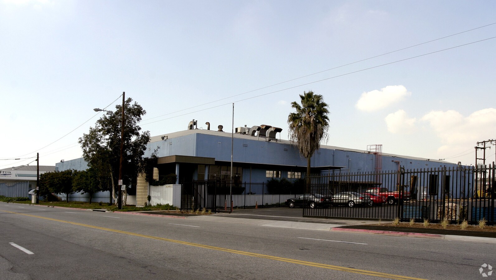 233 E Manville St, Compton, CA 90220 - Property Record | LoopNet.com