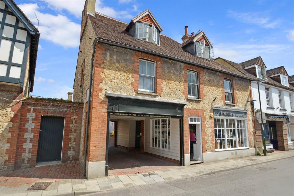 5-7 Church St, Storrington, RH20 4LA | LoopNet