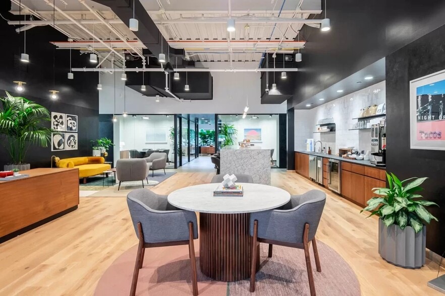 20 University Rd, Cambridge, MA 02138 - Industrious Harvard Square ...