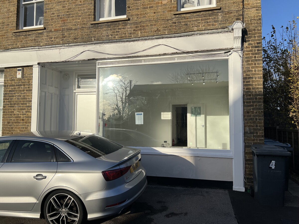 4 Hoestock Rd, Sawbridgeworth, CM21 0DY | LoopNet