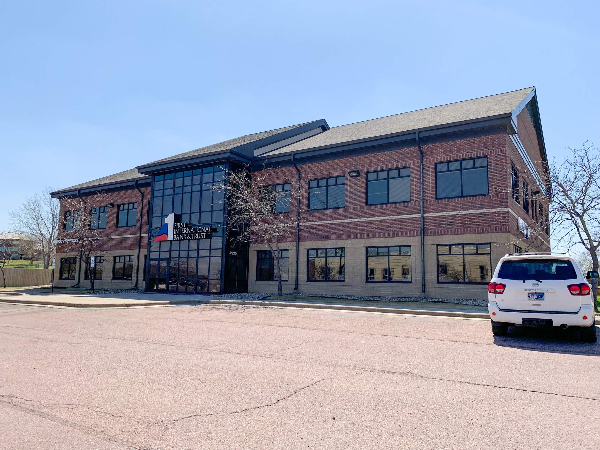 4930 S Western Ave, Sioux Falls, SD 57108 - Prairie Tree Office ...