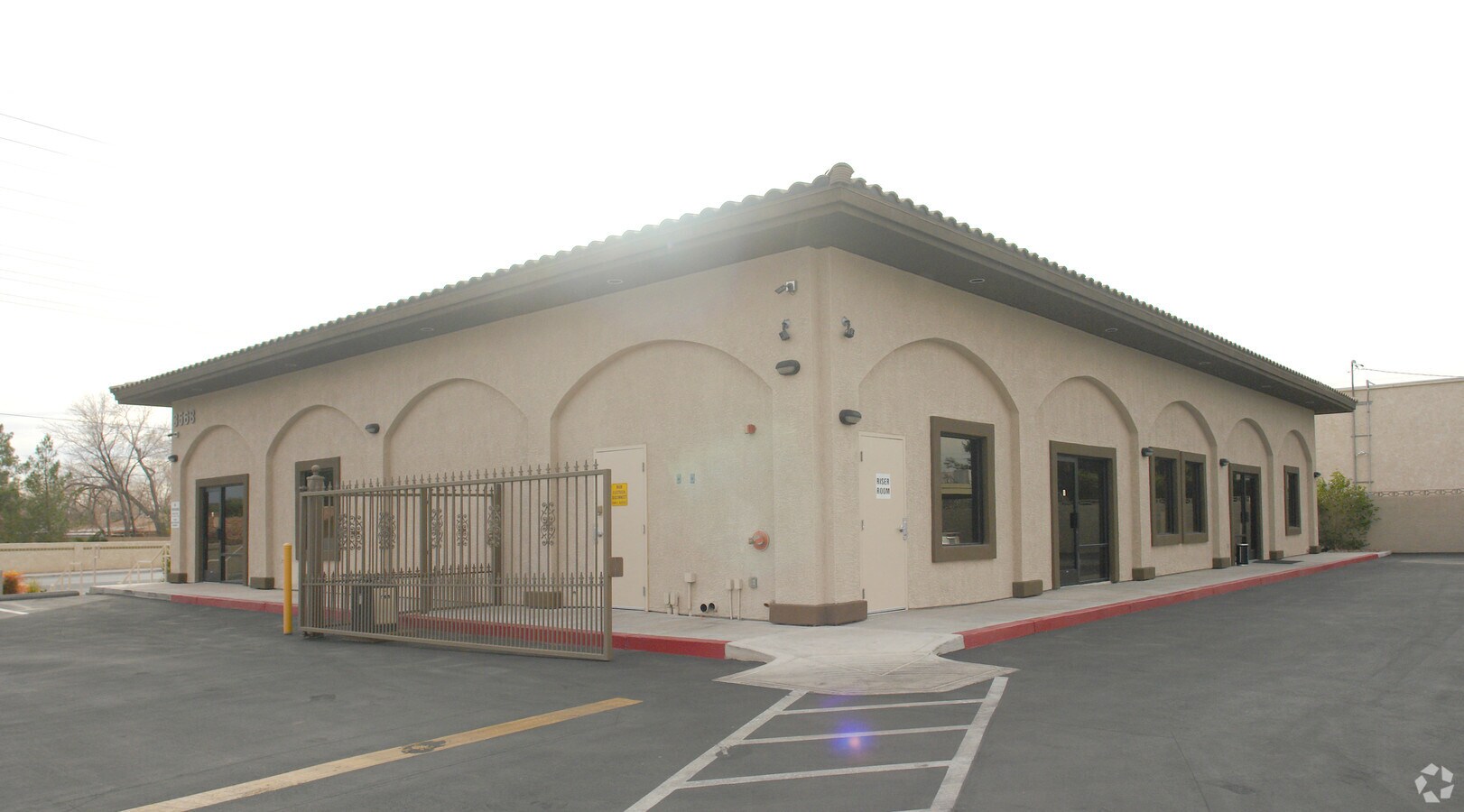 3568 E Russell Rd, Las Vegas, NV 89120 | LoopNet