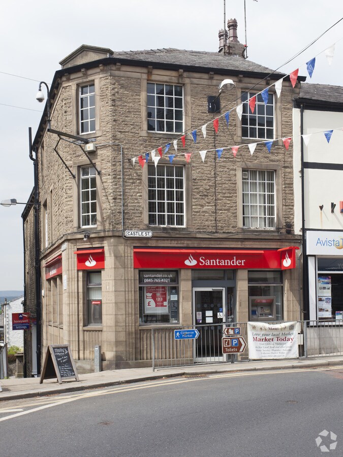 1 Castle St, Clitheroe, BB7 2BT | LoopNet