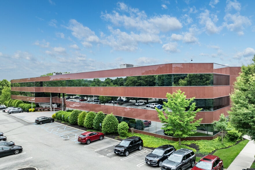 300 Jericho Quadrangle, Jericho, NY 11753 - Jericho Quadrangle | LoopNet