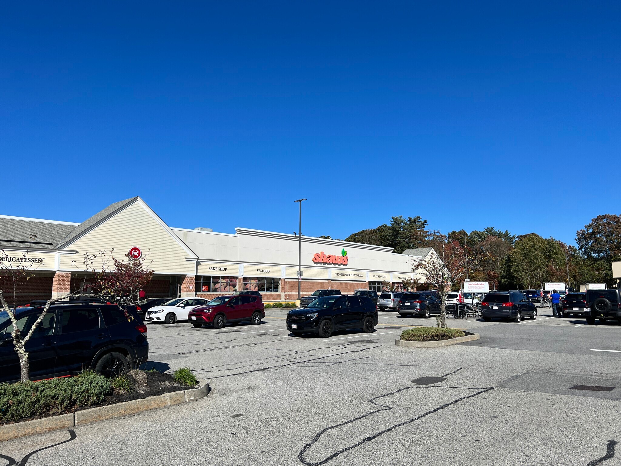 121-137 Marion Rd, Wareham, MA 02571 - Wareham Plaza | LoopNet