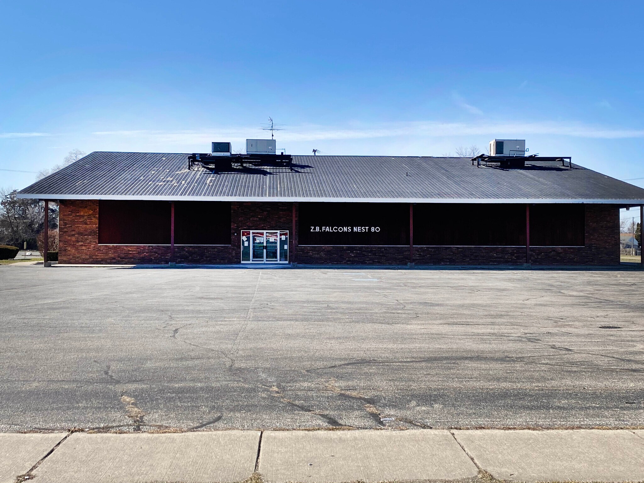 323 S Sheridan St, South Bend, IN 46619 - ZB Falcons Event Center | LoopNet