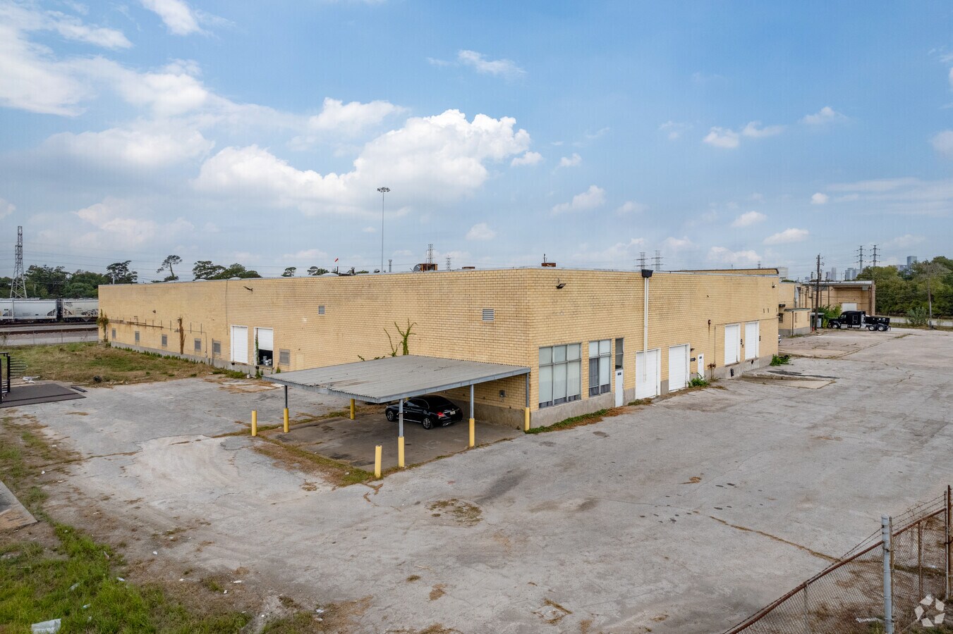 2830 Produce Row, Houston, TX 77023 | LoopNet