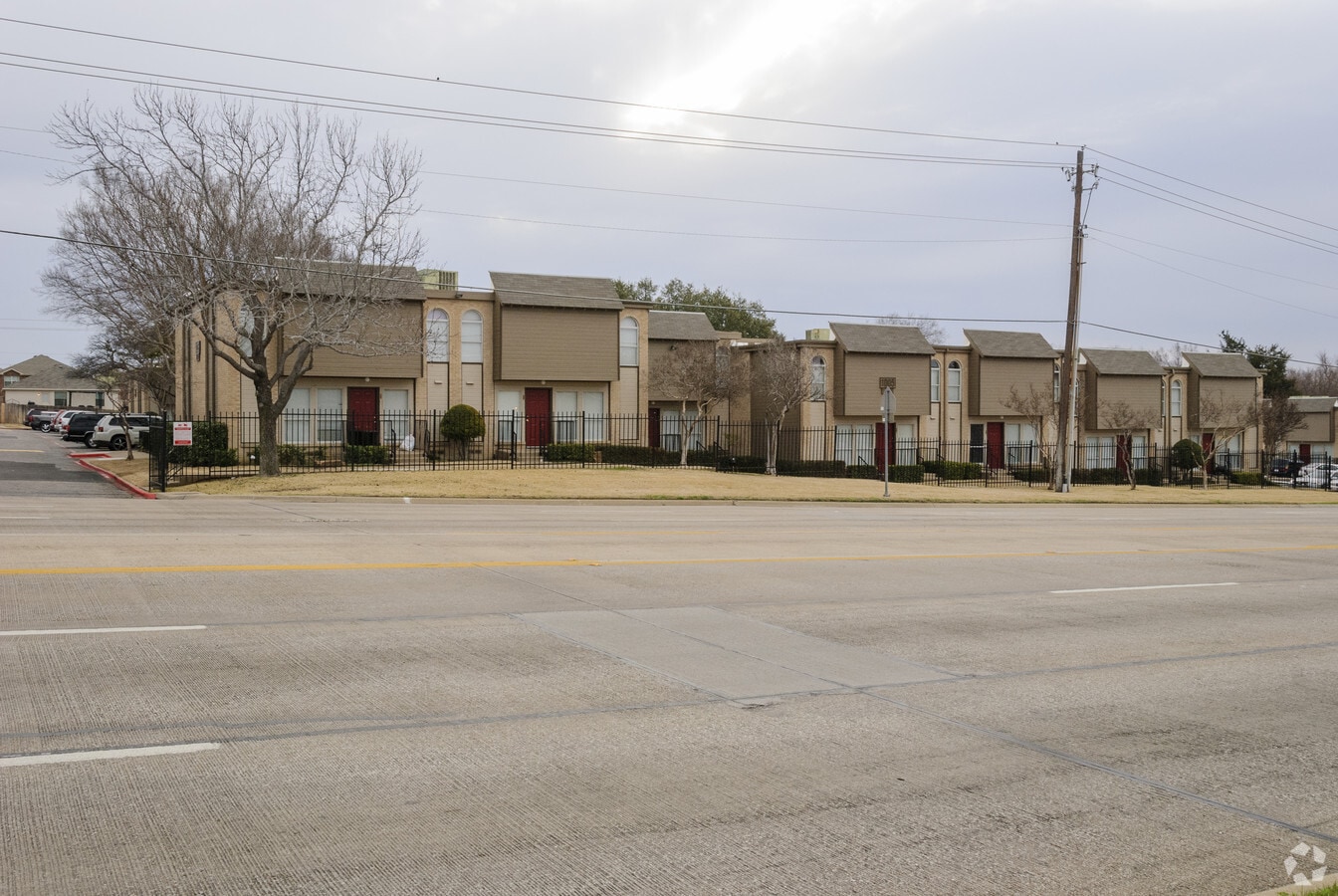 1015 S Belt Line Rd, Grand Prairie, TX 75051 - Property Record ...