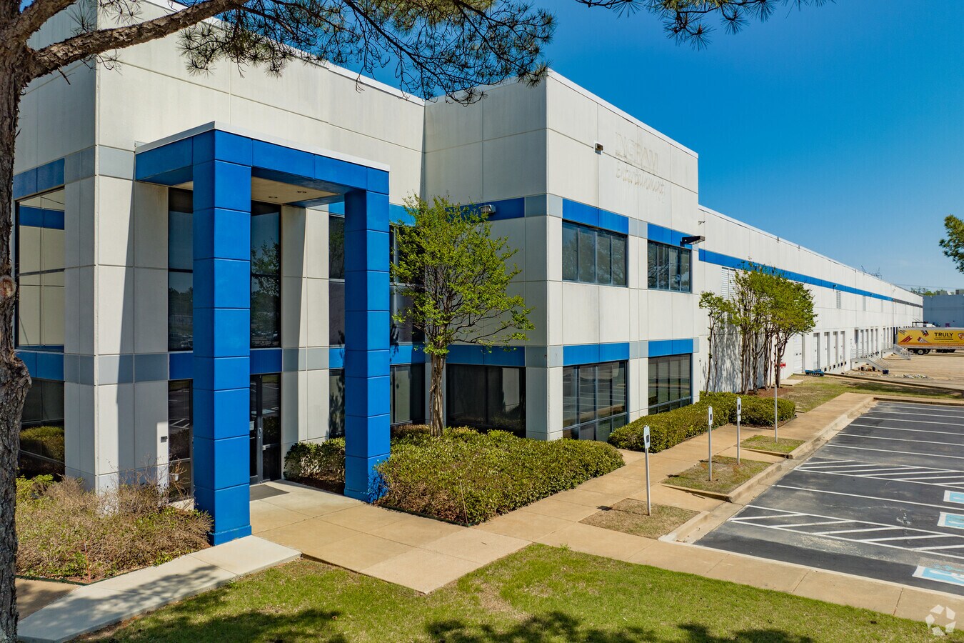 5010-5020 Tuggle Rd, Memphis, TN 38118 | LoopNet