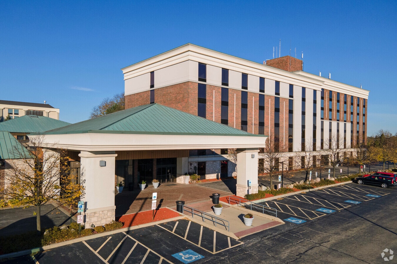 6201 Joliet Rd, Countryside, IL 60525 | LoopNet