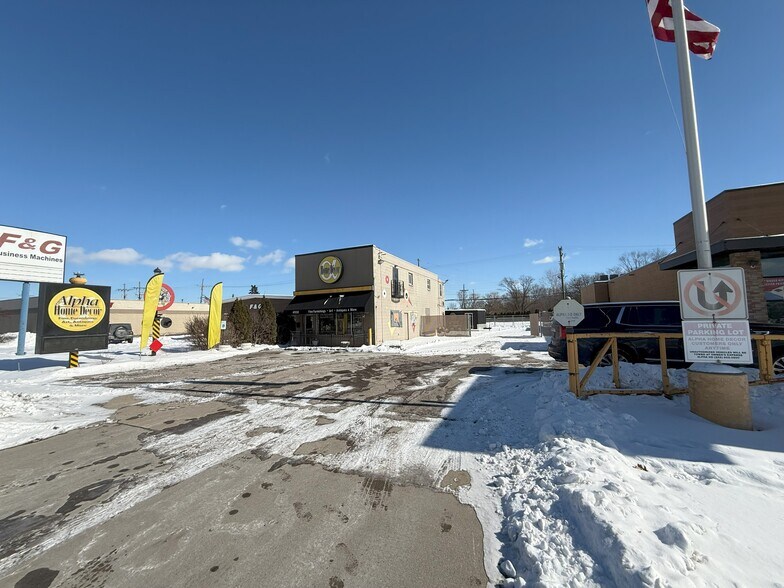 4930 Rochester Rd, Troy, MI 48085 - Retail for Sale | LoopNet